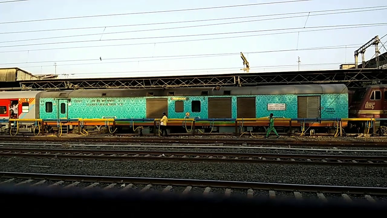 [13 IN 1] LHB Rake Rajdhani /Duronto And meny super fast express - YouTube