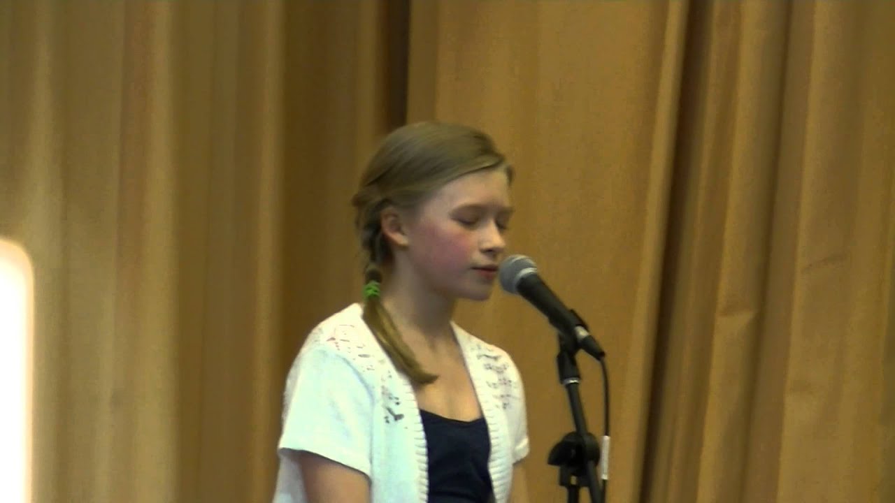 Kaylee singing "Let it go" - YouTube