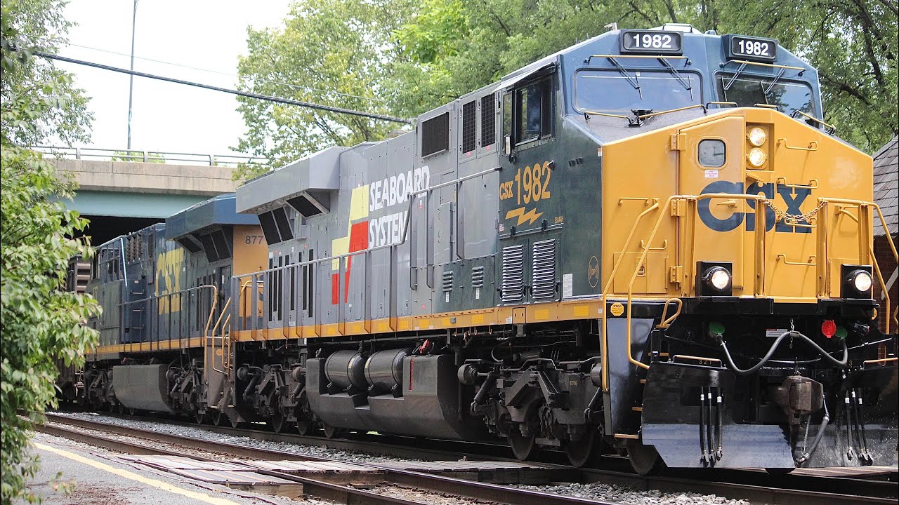 CSX Seaboard System ES44AH 1982 leads i031-21 (7/21/23) - YouTube