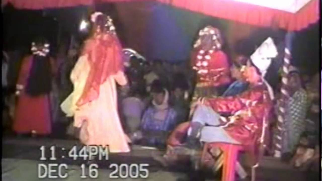 Bangla Jatra Dance! - YouTube