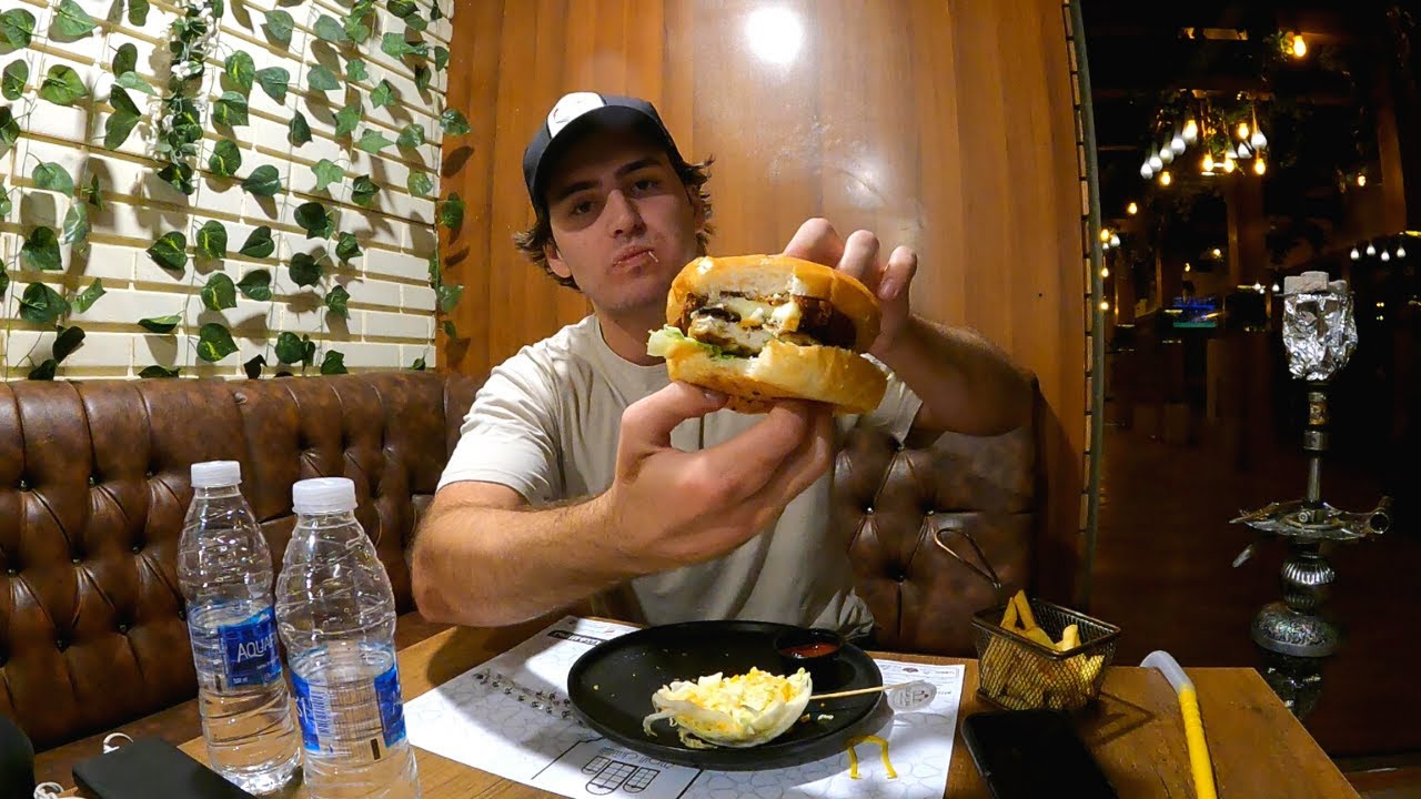 Iraq's Best Burger for $10 🇮🇶 - YouTube