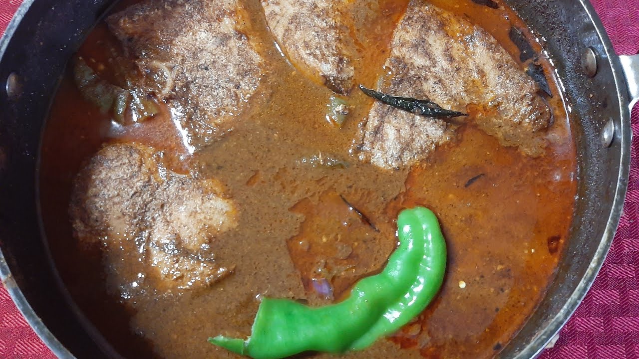 Nagercoil karutha curry/Fish curry - YouTube