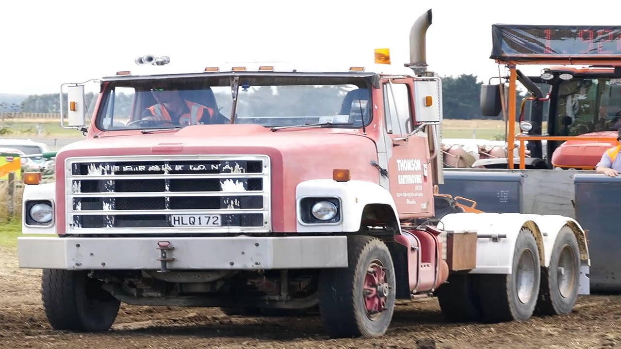 1983 International S Line SF2670 Truck Pulling - Southern Tractor Pull ...