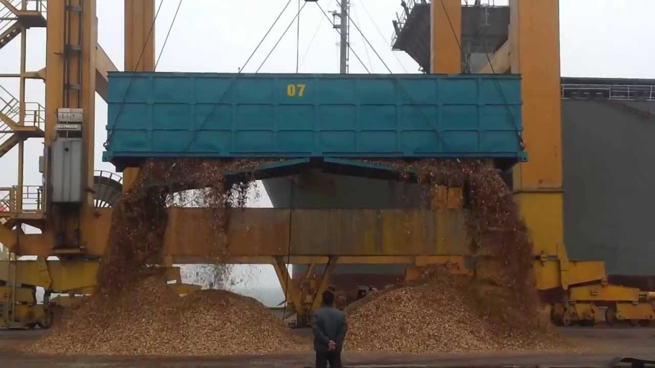 loading woodchip Ship - YouTube