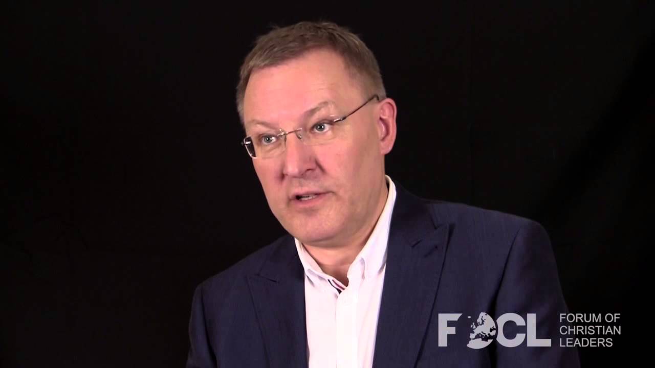 How do Jesus' apologetics also proclaim his divinity? - YouTube