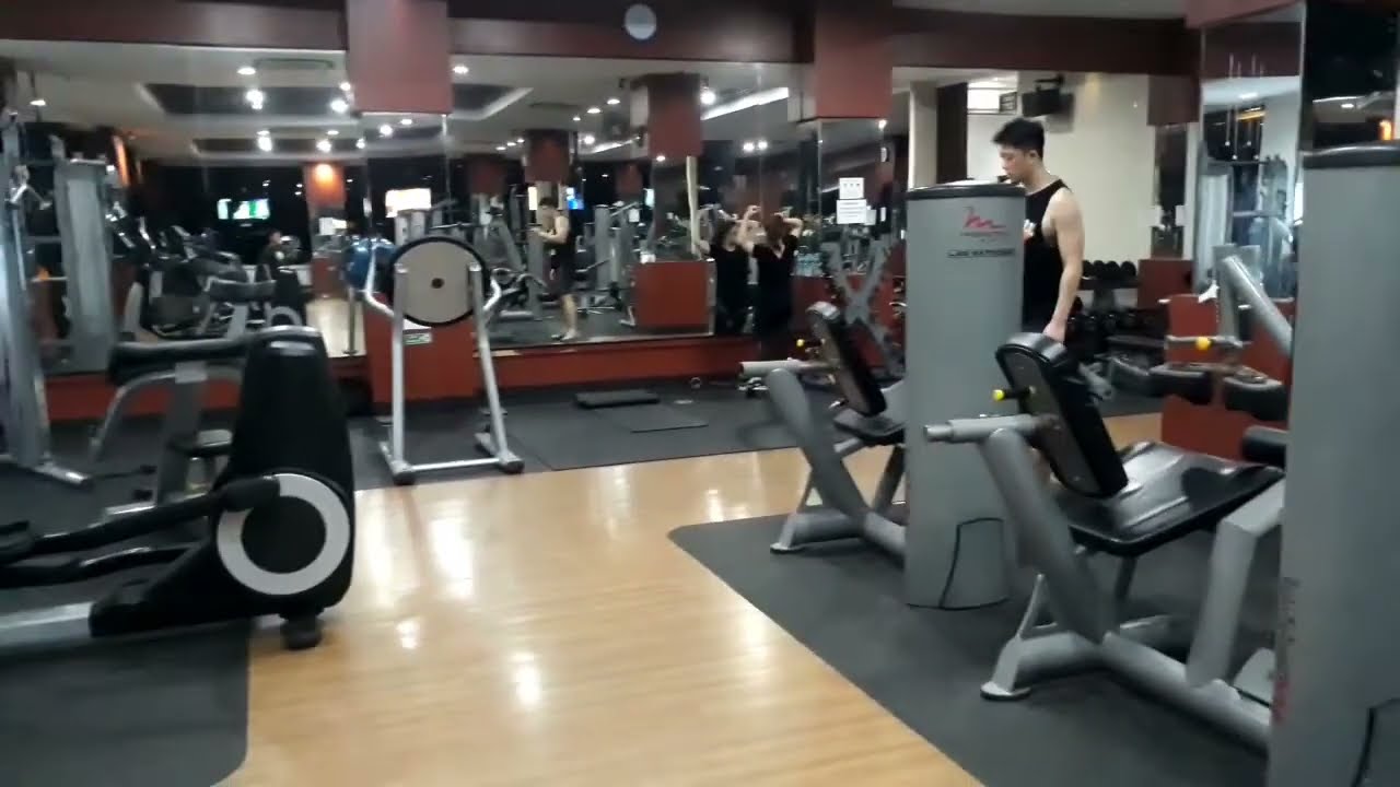 suasana di ruangan nge gym pik fit.|cara cepat dapat subcribe 0_1000 ...