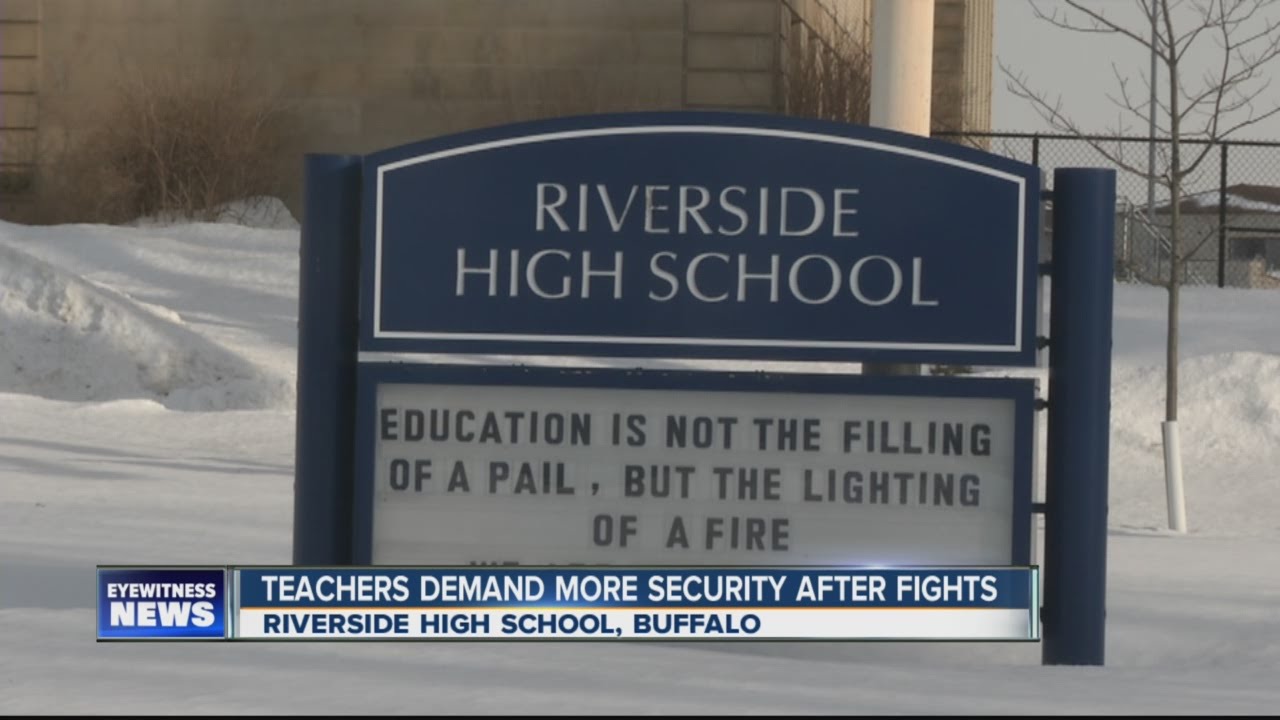 Fights spark lockdown at Riverside High in Buffalo - YouTube