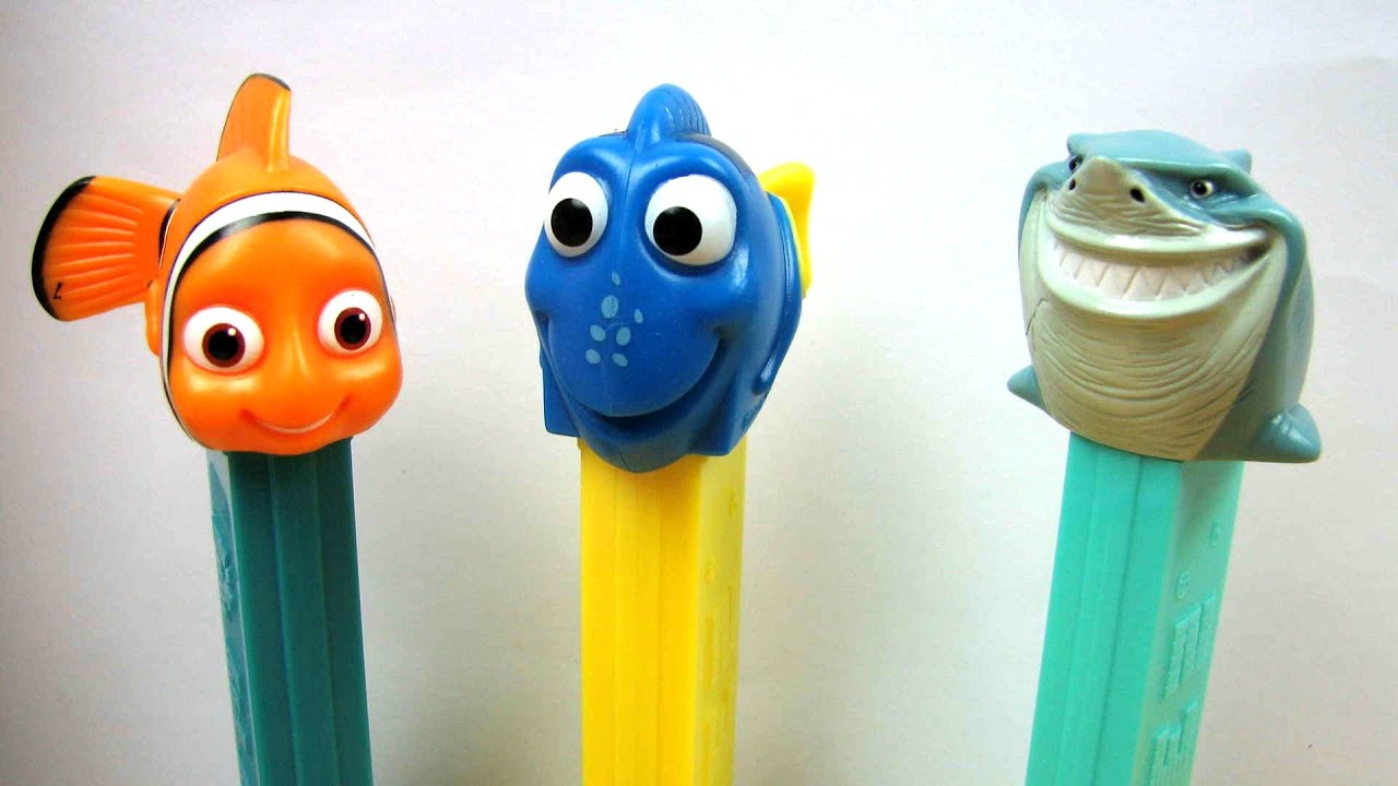 Disney PEZ Finding Nemo [Nemo, Burce & Dori] - YouTube