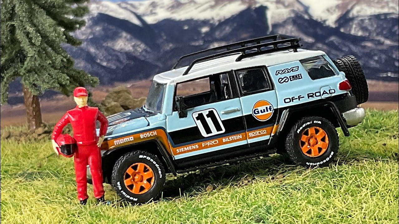 2007 TOYOTA FJ CRUISER GULF RACING TEAM BY JOHNNY LIGHTNING 1/64 - YouTube