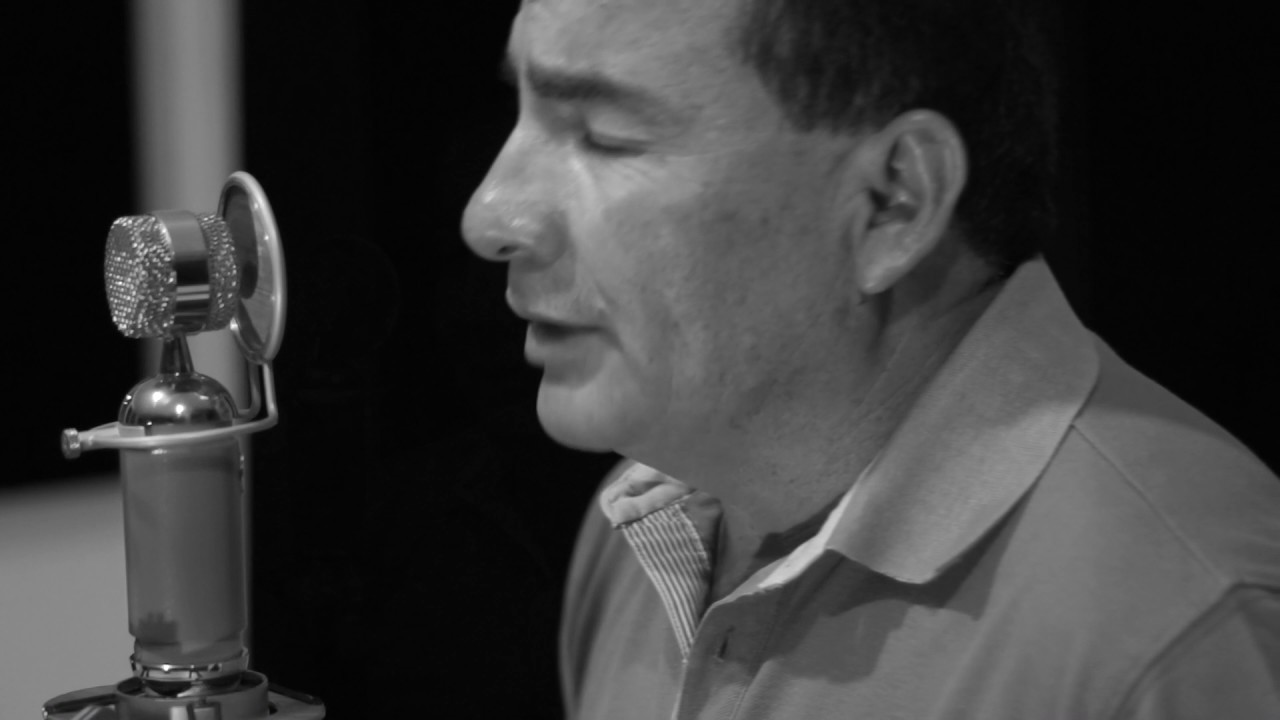 Gabriel Tello - Princesas Mágicas (Jesus Adrian Romero - Cover ) - YouTube