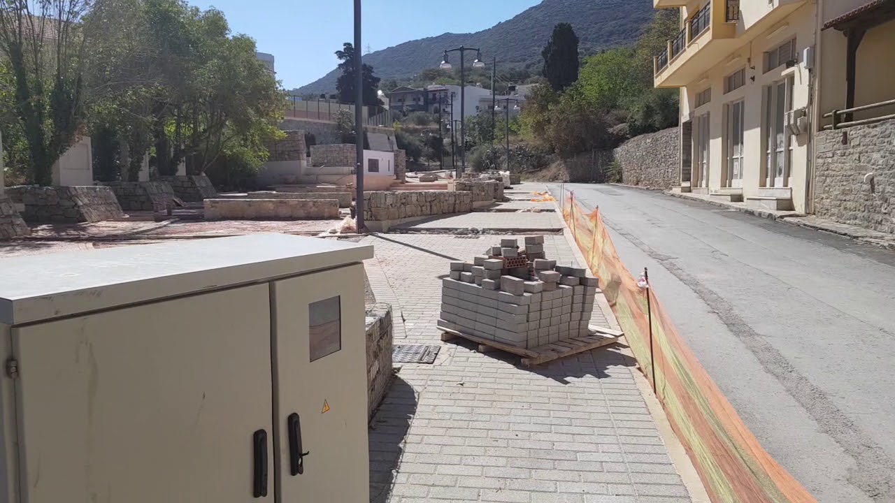 Έργο διαμόρφωσης πλατείας Βερντεν Νεάπολη - YouTube