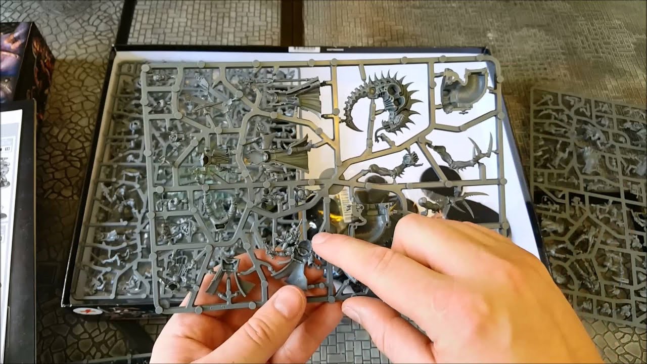 Warhammer 40K Deathwatch Overkill Unboxing - YouTube