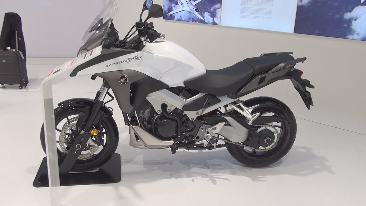 Honda VFR800X Crossrunner (2016) Exterior and Interior - YouTube