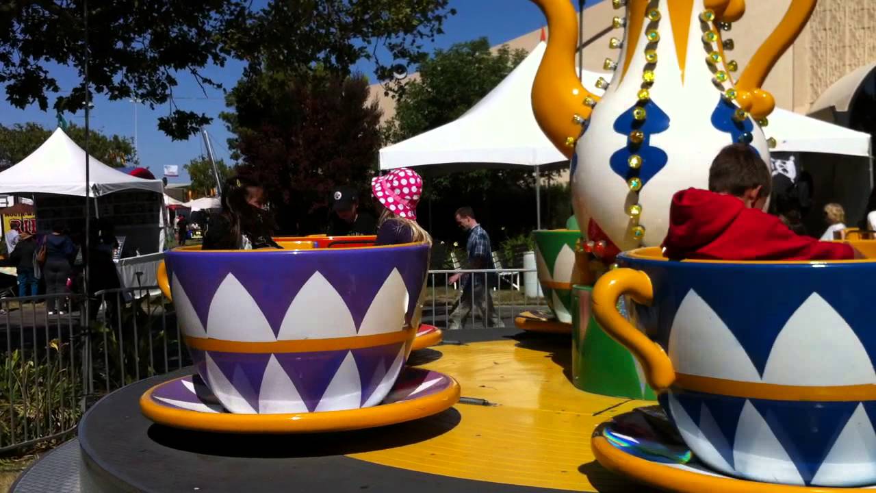 Teacups Ride at the County Fair 2014 - YouTube