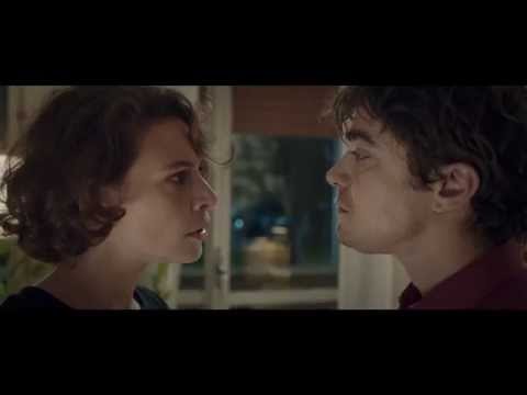 NESSUNO SI SALVA DA SOLO di Sergio Castellitto - Scena del film \