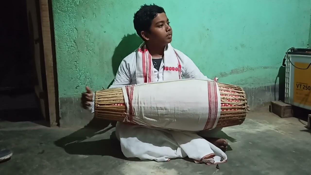 Assamese Khool // Assamese Musical Instrument //Satriya Sanskriti ...