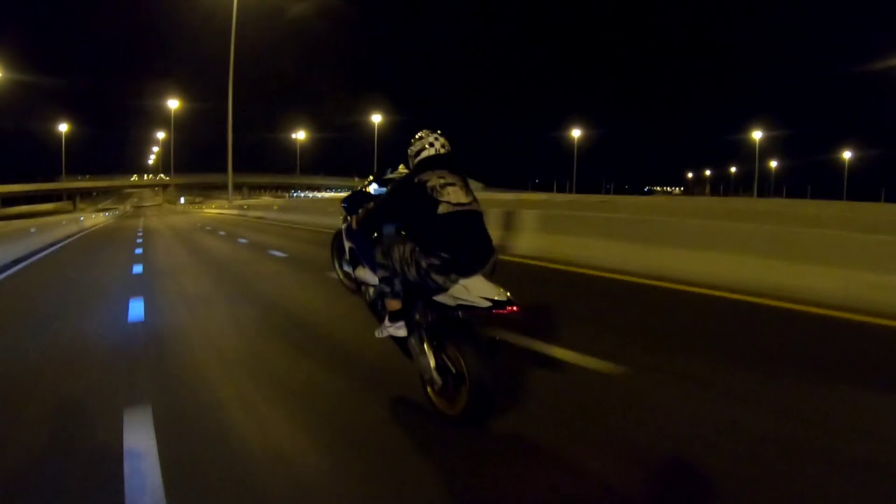 S1000RR..Wheelie Beginner - YouTube