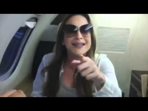 Claudia Leitte comemora o Titulo do Bahia nas 'Nuvens'