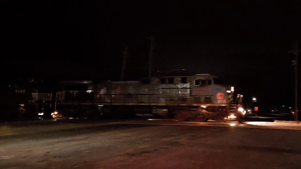 Night Trains in Hastings,Minnesota with KCS Grey ghost November 16,2024 ...