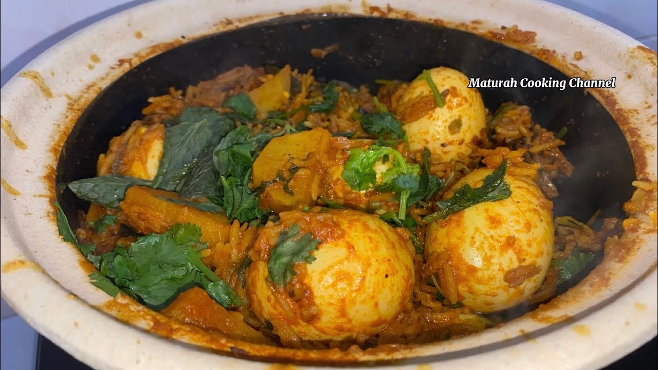 Recipe Indian Satti Sorru | Claypot Egg Rice Curry - YouTube