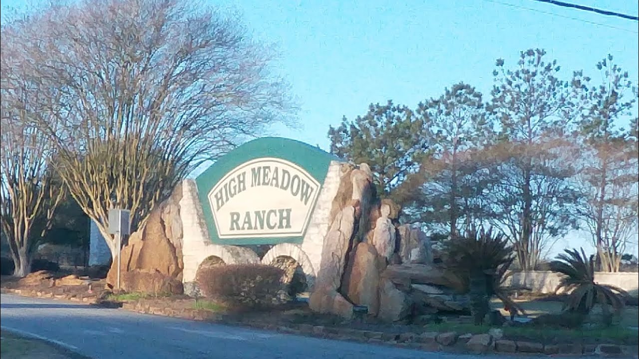 High Meadow Ranch Golf - YouTube