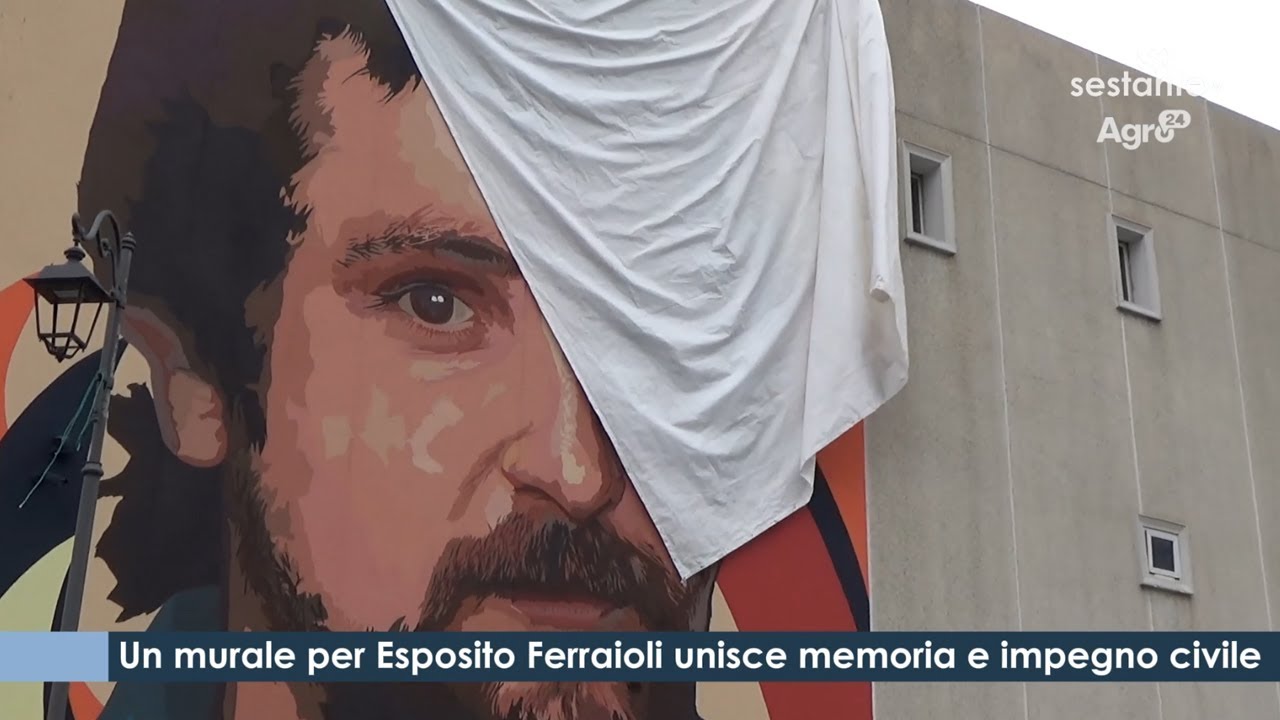 Un murale per Esposito Ferraioli unisce memoria e impegno civile - YouTube