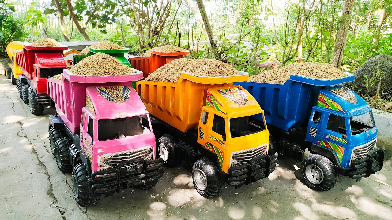 Membersihkan Mobil Truk Sekam Jumbo dan Menemukan Mobil Mobilan Truk ...