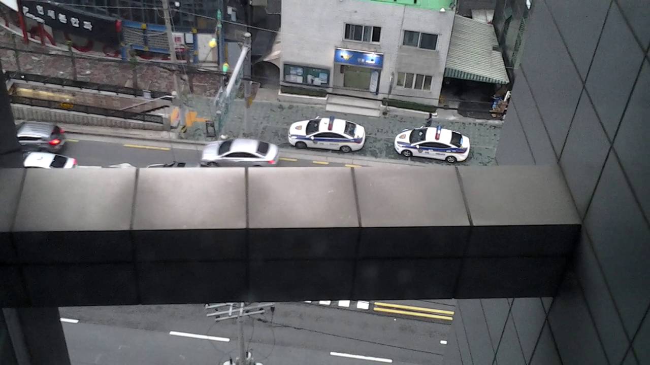 112 2POLICE CAR STANDING IN POLICE STATION - YouTube