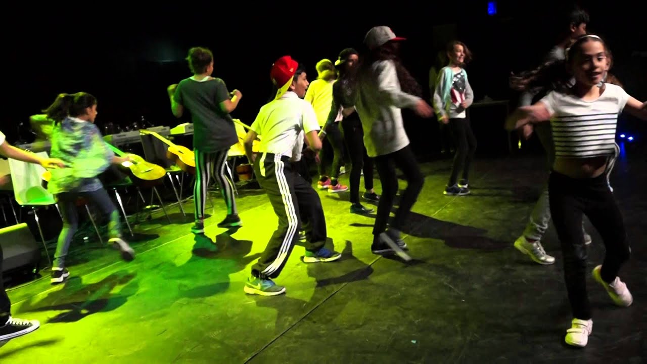 Rommen skole Kulturuka "group dance" - YouTube