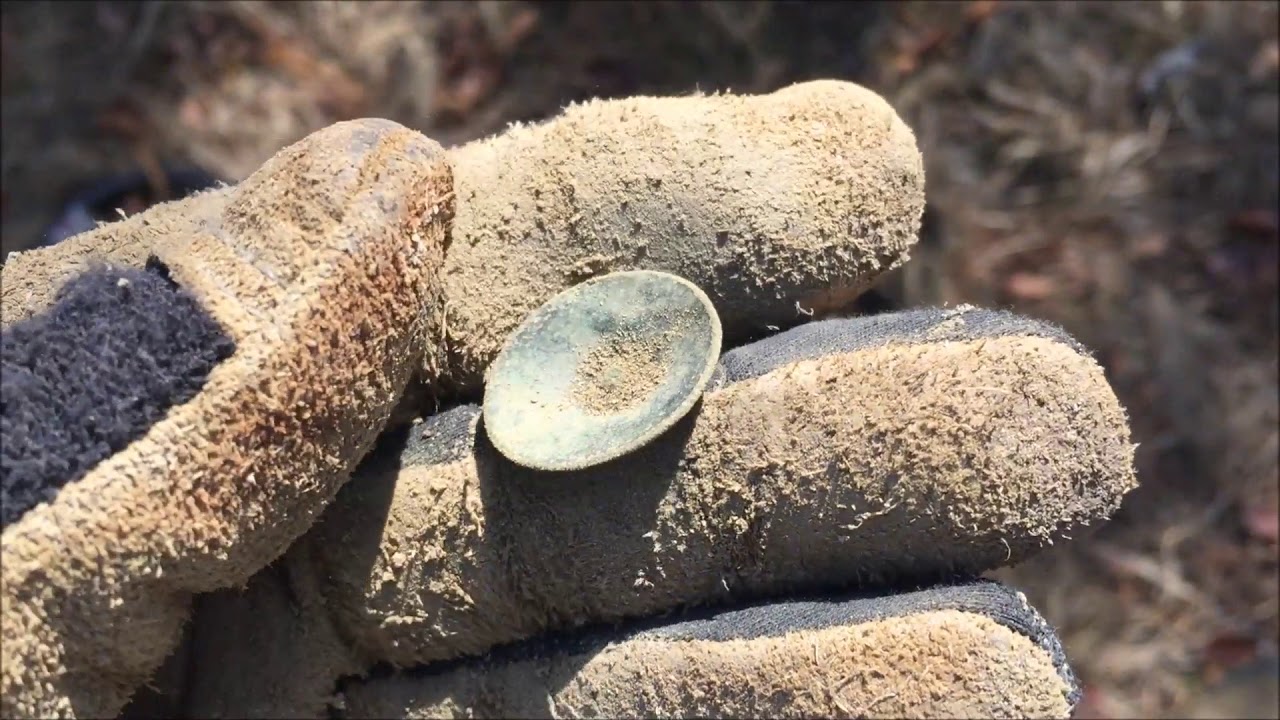 Metal Detecting - Relic Hunting with the XP Deus - YouTube