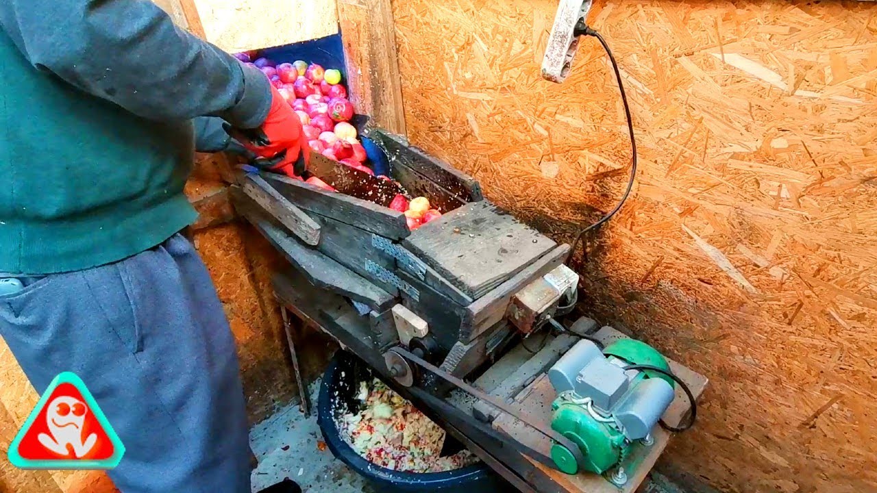 Tocător de fructe home made...... Pregătirea fructelor pentru țuică ...