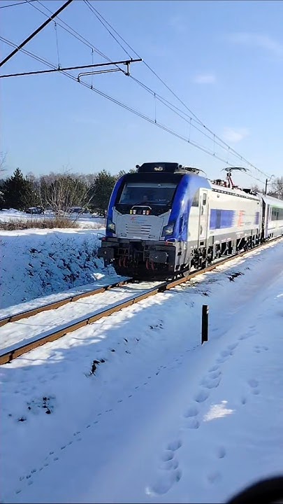 EU200-011 EIC4504 #pkp #train #kolej - YouTube