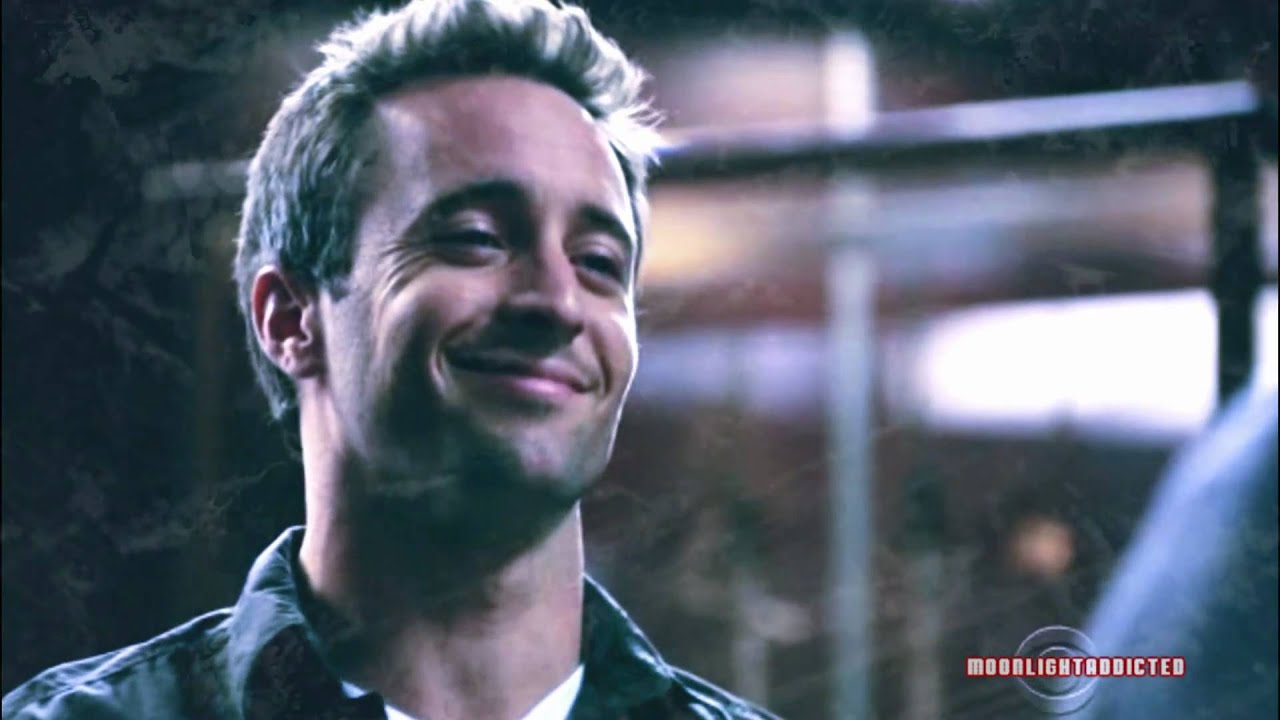 Alex O'Loughlin is beautiful - YouTube