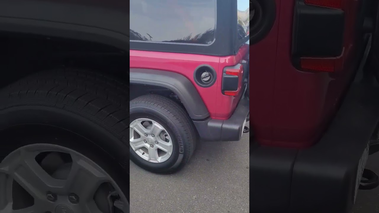 Jeep Magenta color - YouTube