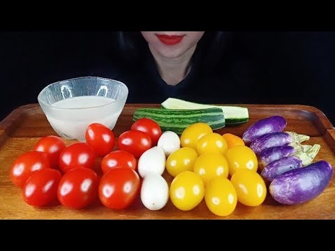 ASMR Raw Veggie Platter : Cucumber Eggplant Tomato - YouTube