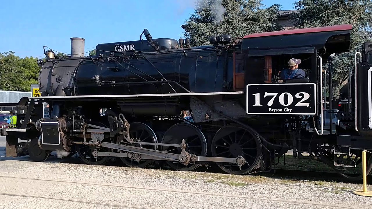Great Smoky Mountain Railway Steam #1702 and Diesel # 1751 & #1755 ...