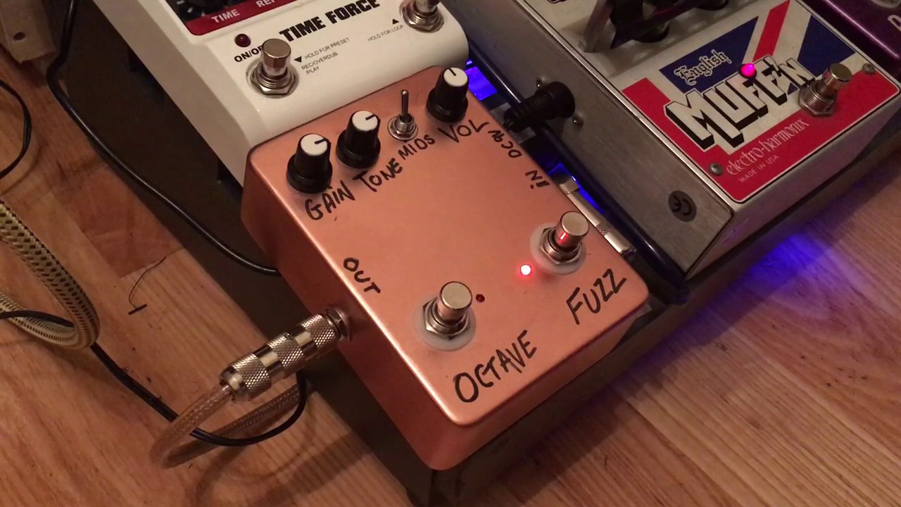 Best Budget Fuzz pedal, under 33 Bucks!! - YouTube