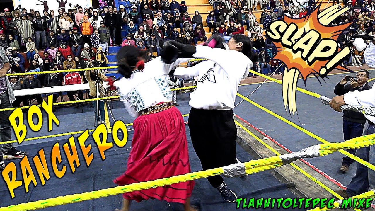 La edecán Yeye Ojitos del Box Ranchero en Tlahuitoltepec Mixe se subió ...