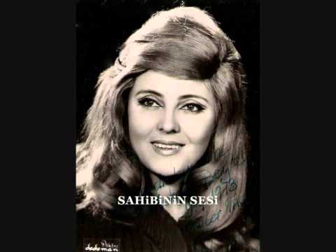 Güler Tacer - GÜLE SORMA O BİLMEZ AŞKI SEVDAYI