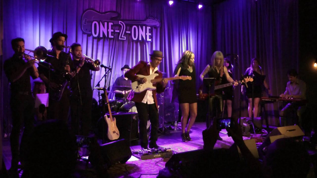 Jacqui Walker Voodoo Blues at One 2 One - YouTube