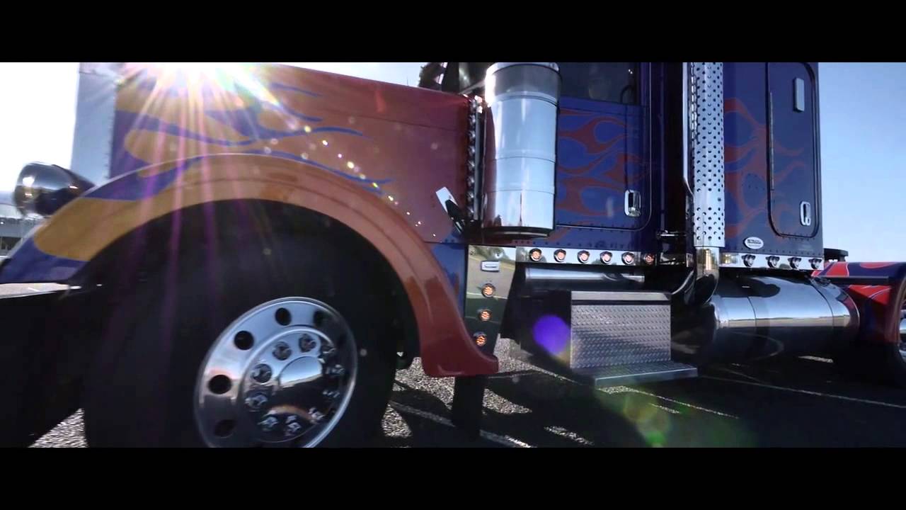 Retruck Peterbilt 379 Optimus Prime Truck Replica - YouTube