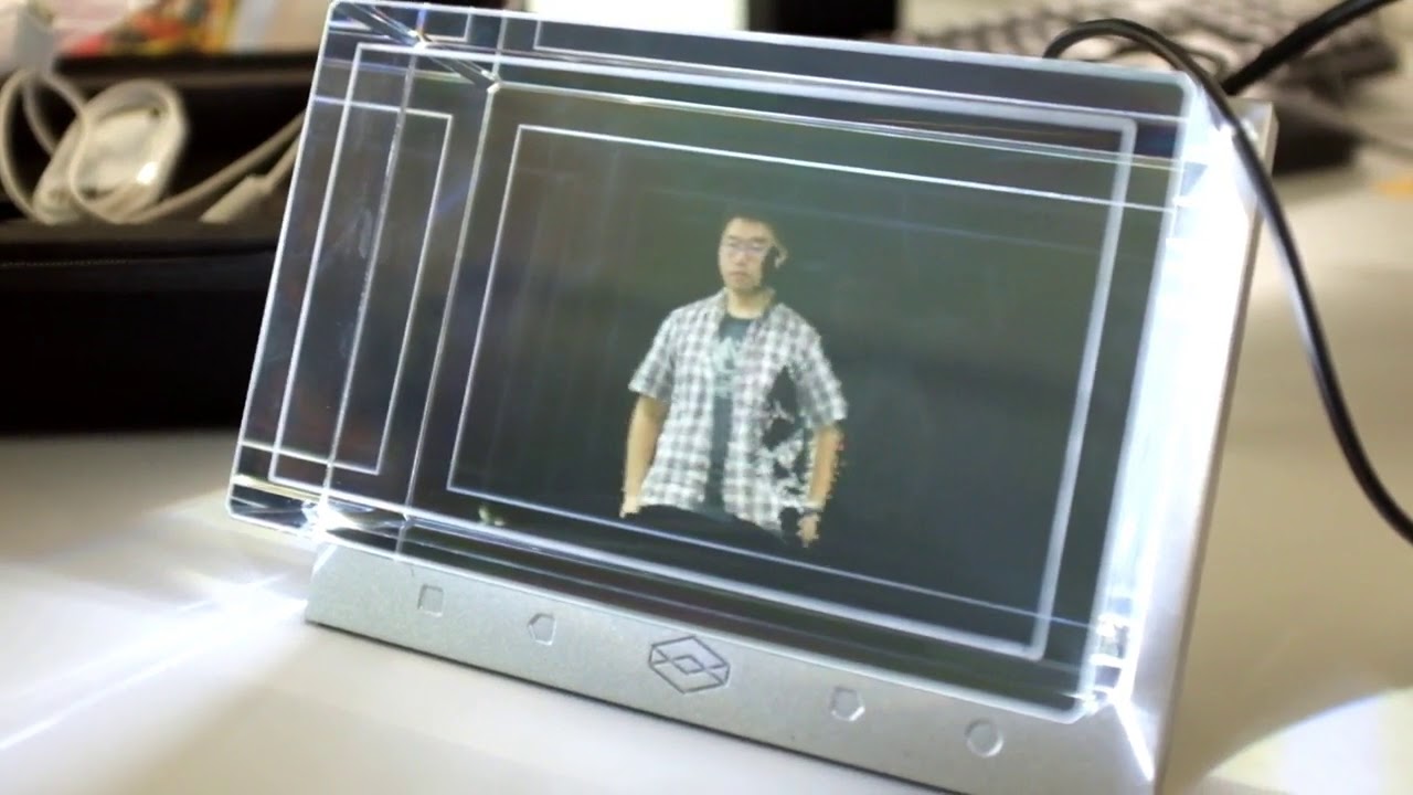 Visualization of Point Cloud Video in Looking Glass. - YouTube