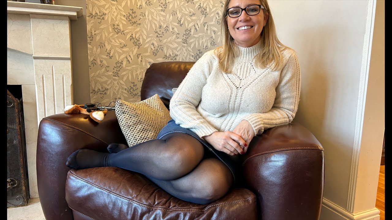 Let’s do this! Me and you getting together over lunch.. nylons, skirts and heels compulsory 😜👠 ️ ...