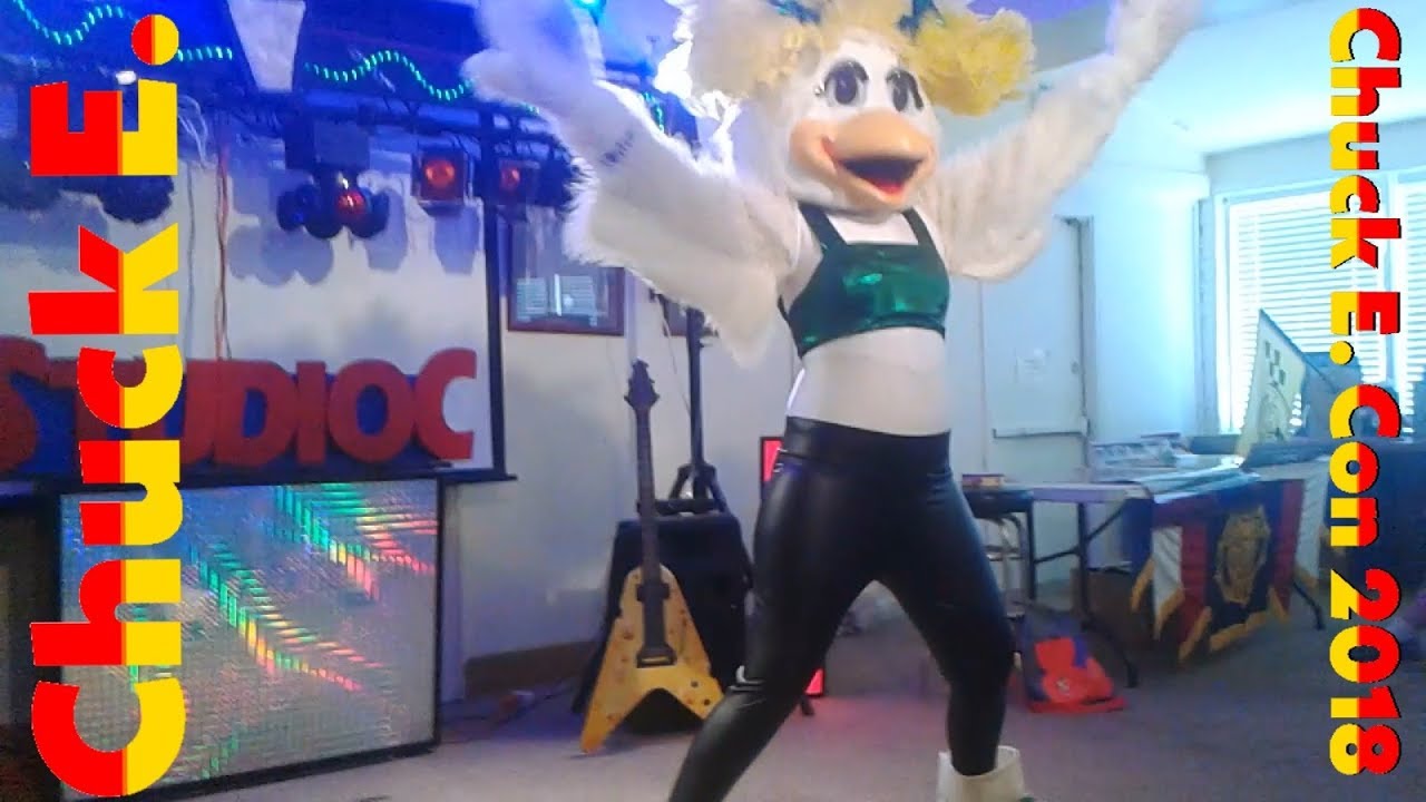 Chuck E. - Chuck E. Con 2018 Dallas, TX - YouTube