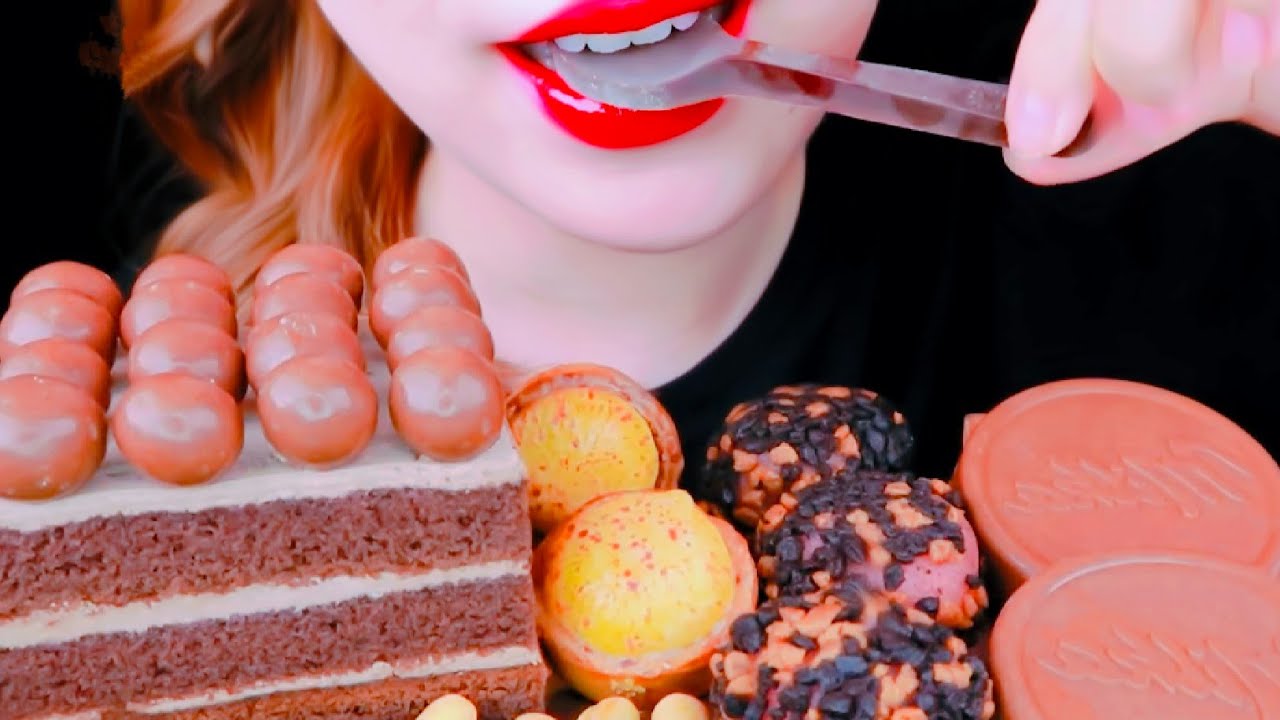 Mukbang with Delicious Chocolate Dessert Feast, Cake, Cookies, ASMR ...