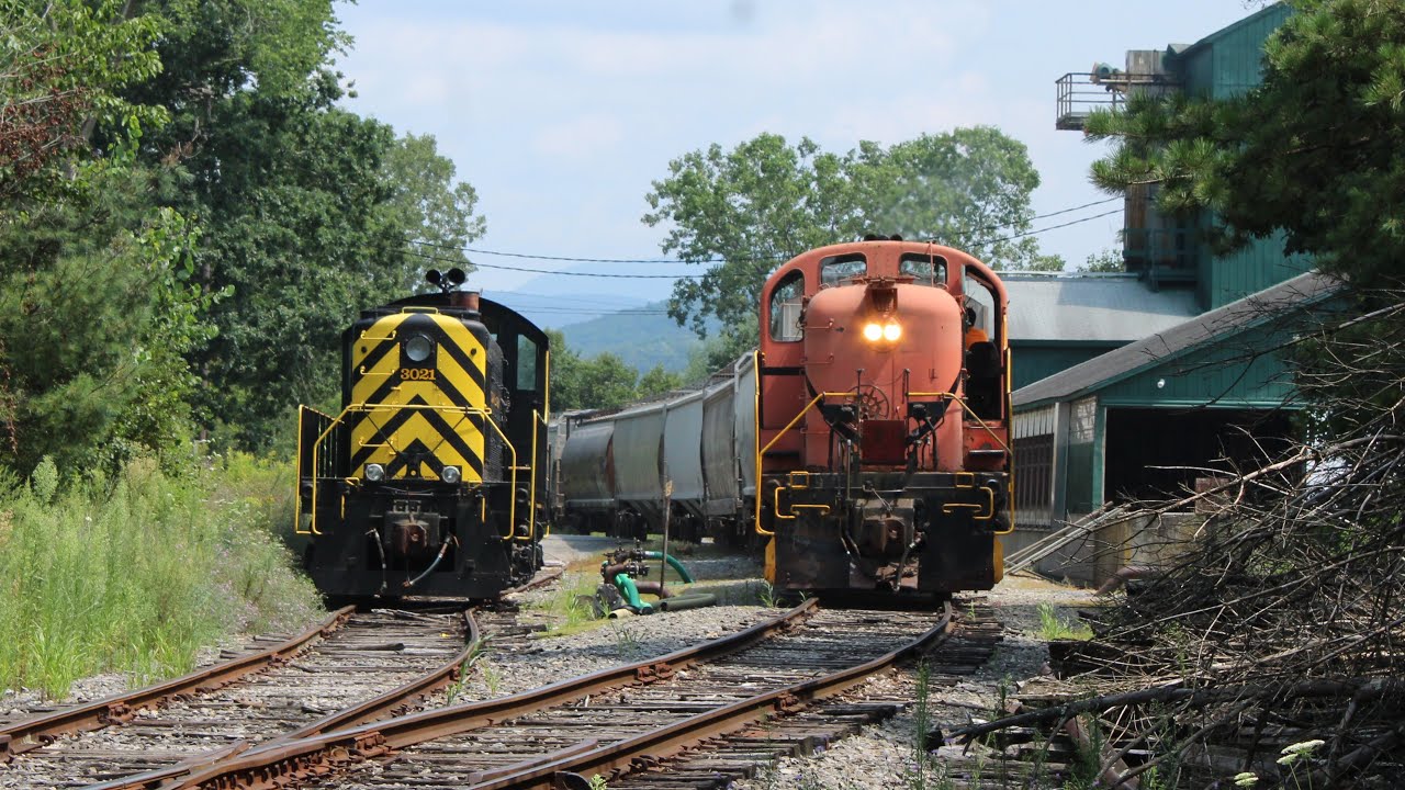 Alco RS3 and more on the Battenkill RR - YouTube