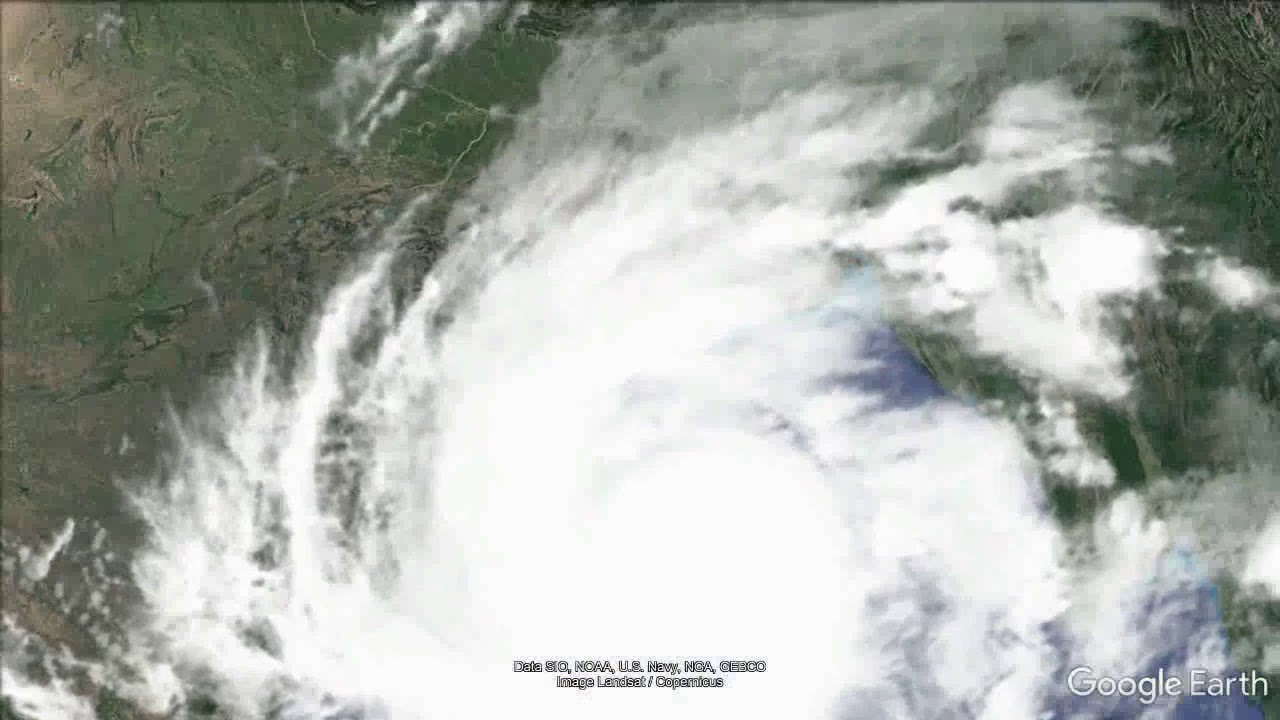 amphan cyclone satellite view | Cyclone Amphan | 19/05/2020 - YouTube