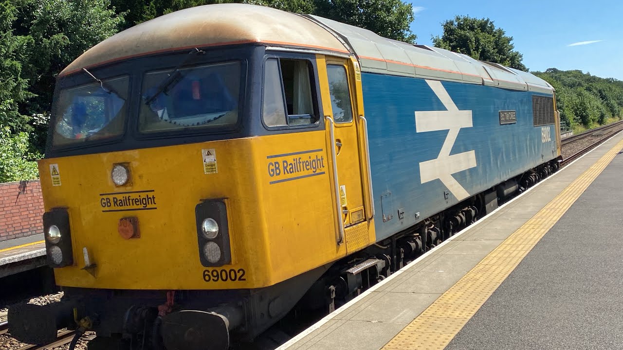 69002 “Bob Tiller CM&EE” light loco 0E86 13:06 35E Lea Road 18/7/2024 ...