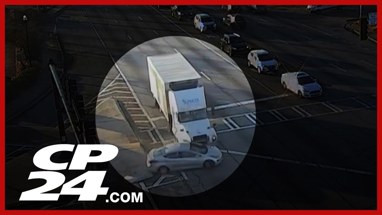 WARNING | Car pushed for over 100M by tractor-trailer during U.S. hit ...