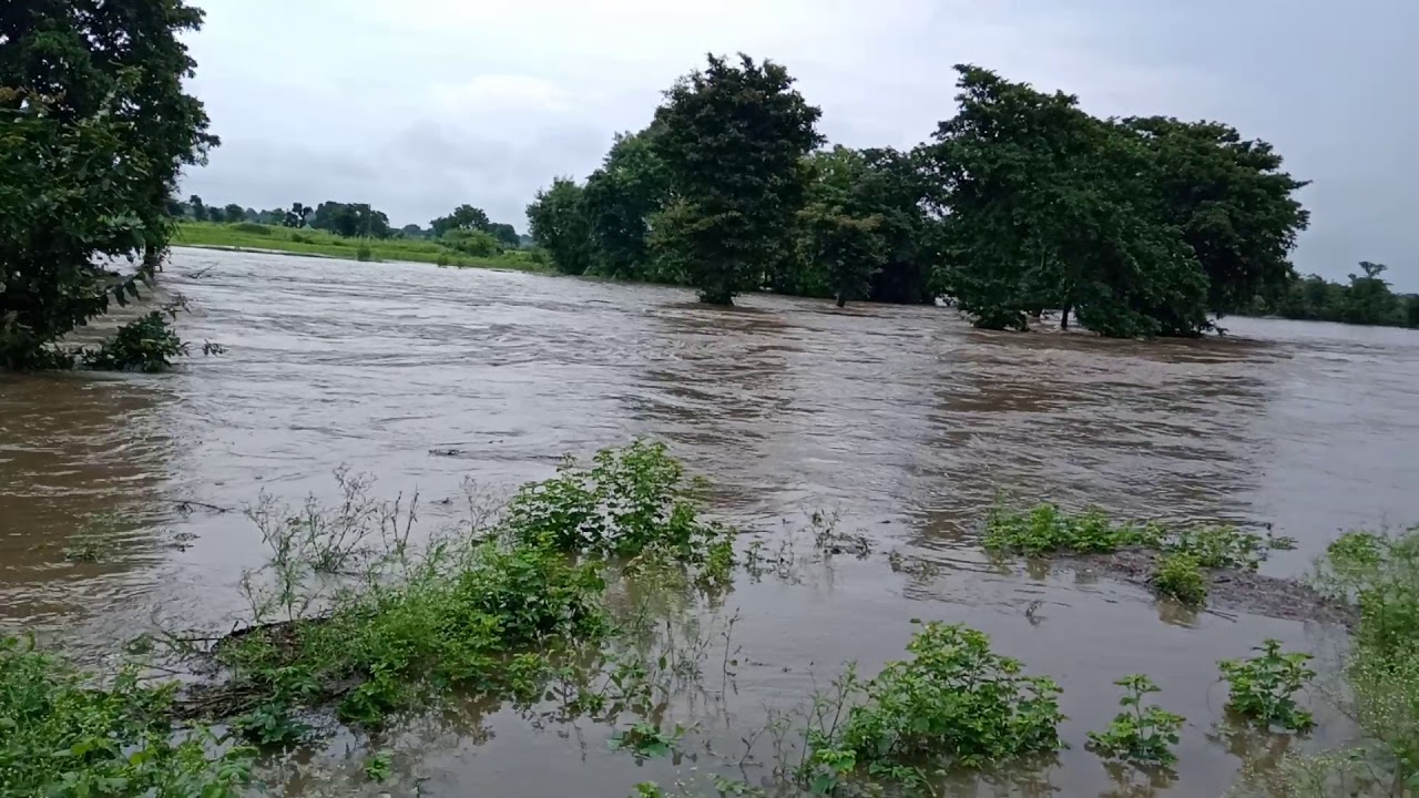 Mitha kheda River tej barish - YouTube